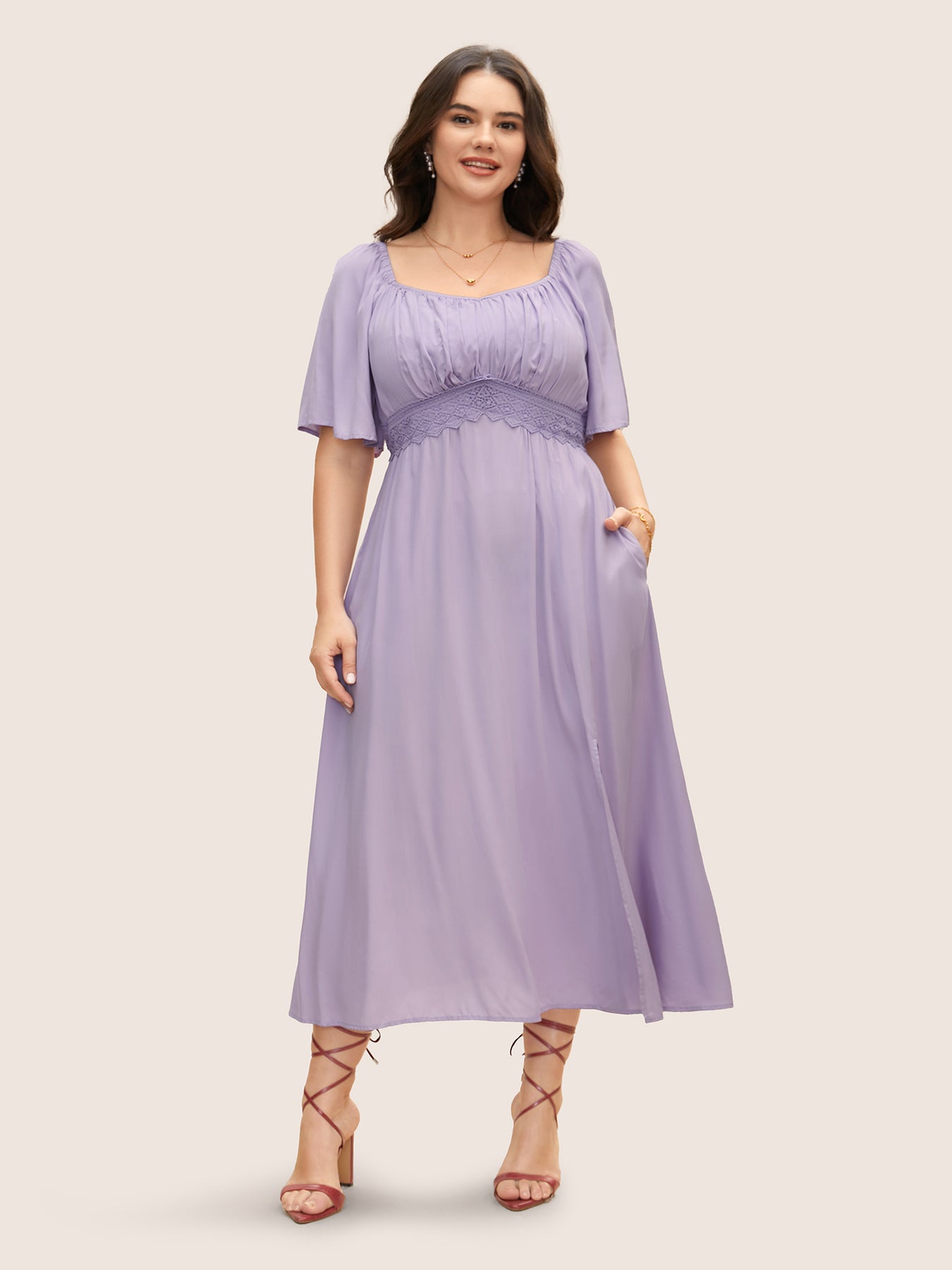 Heart Neckline Lace Panel Gathered Split Front Dress – BloomChic