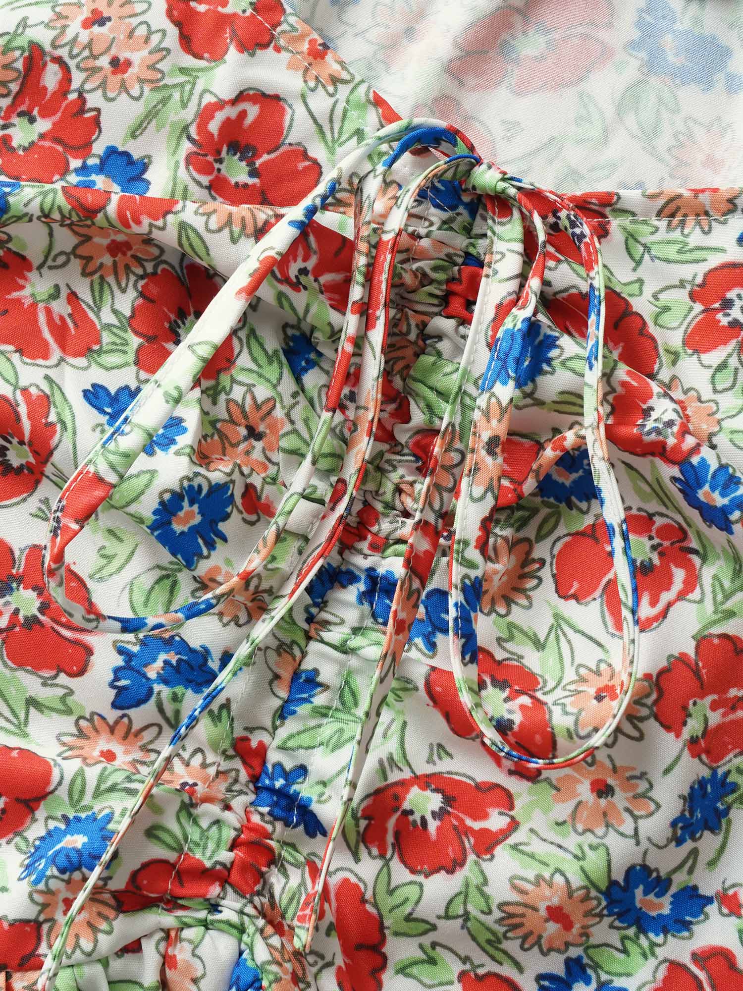 Heart Neckline Ditsy Floral Tie Knot Drawstring Dress – BloomChic