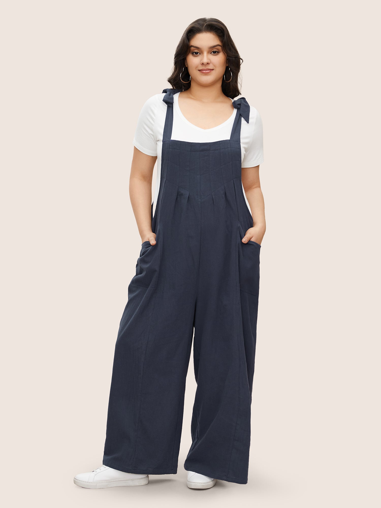 Solid Pleated Detail Pocket Knotted Shoulder Overall Jumpsuit – BloomChic