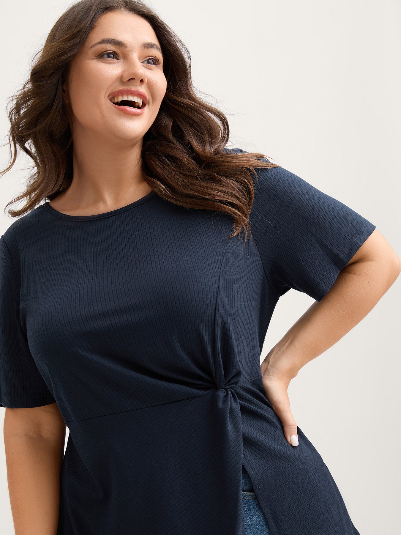 Pit Strip Knotted Front Split Side Top – BloomChic