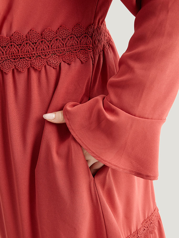 Contrast Lace Bell Sleeve Layered Hem Dress – BloomChic